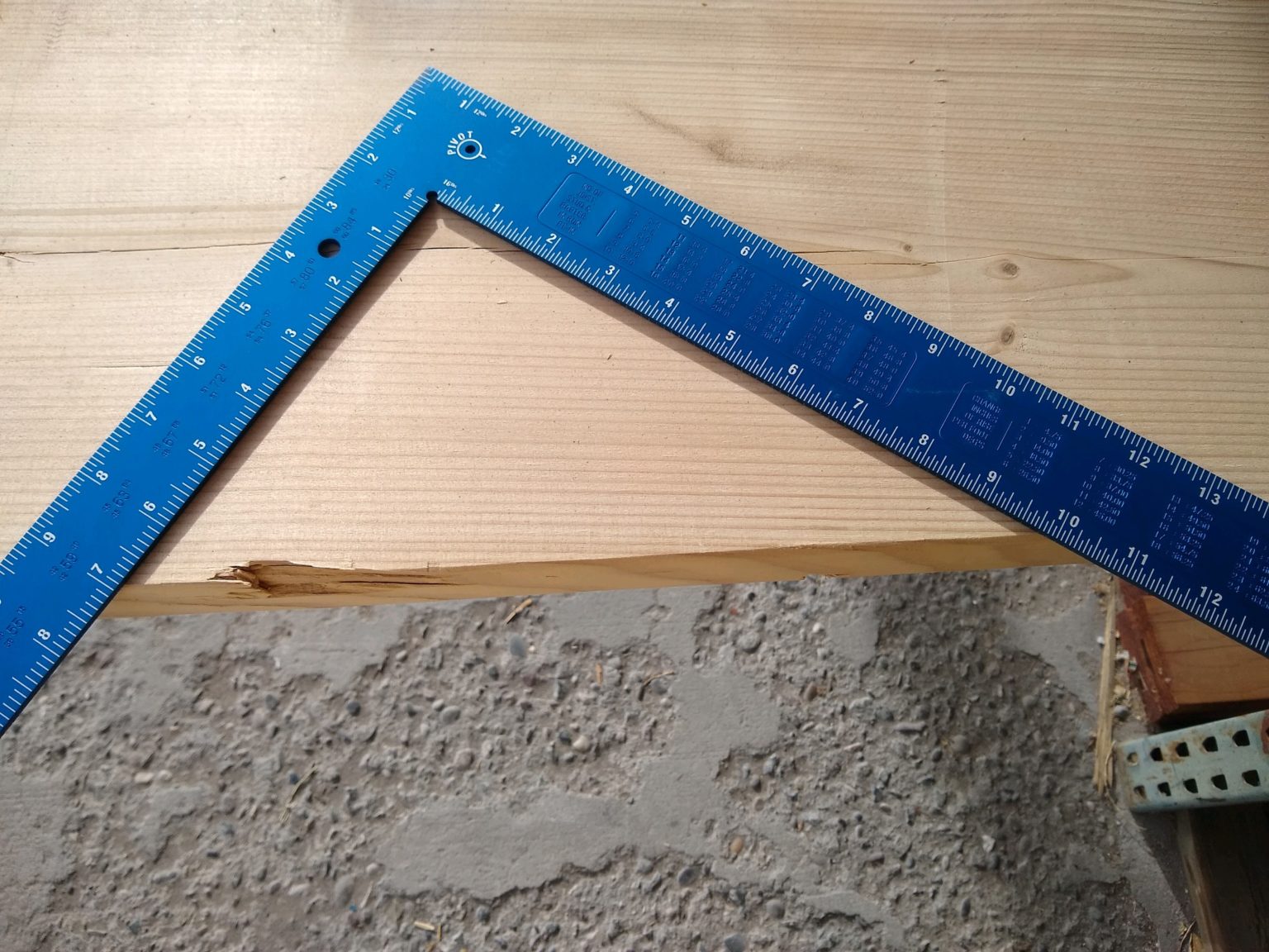 How To: Using The Rule of 17 For Building Stairs - ManMadeDIY