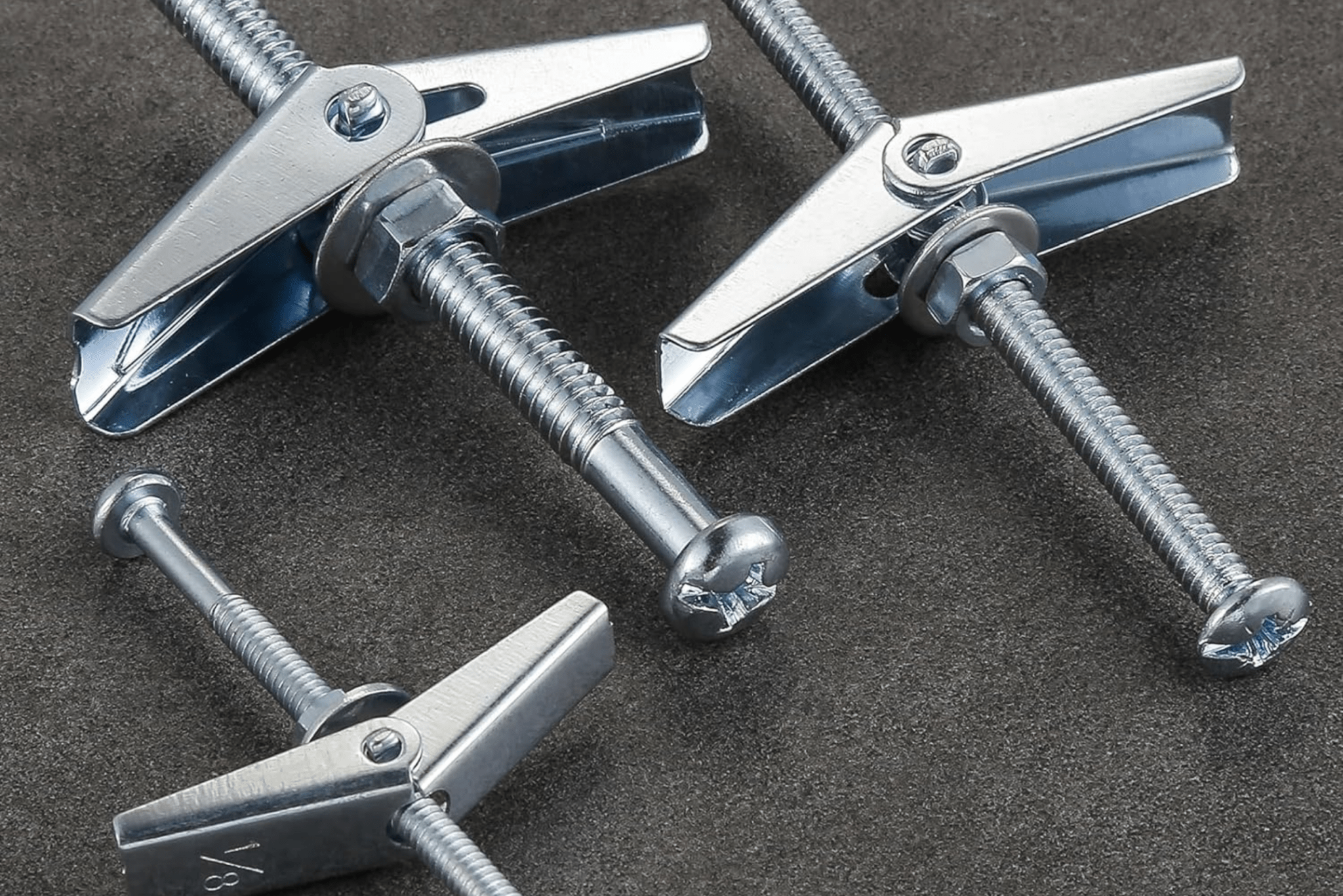 Molly Bolts vs Toggle Bolts - Understanding the Differences - ManMadeDIY