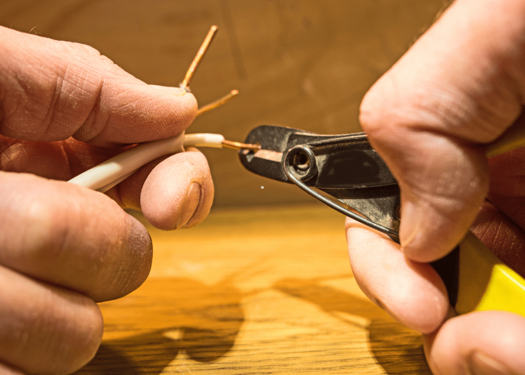 How to Splice Wires For DIY Projects Around Your Home - ManMadeDIY