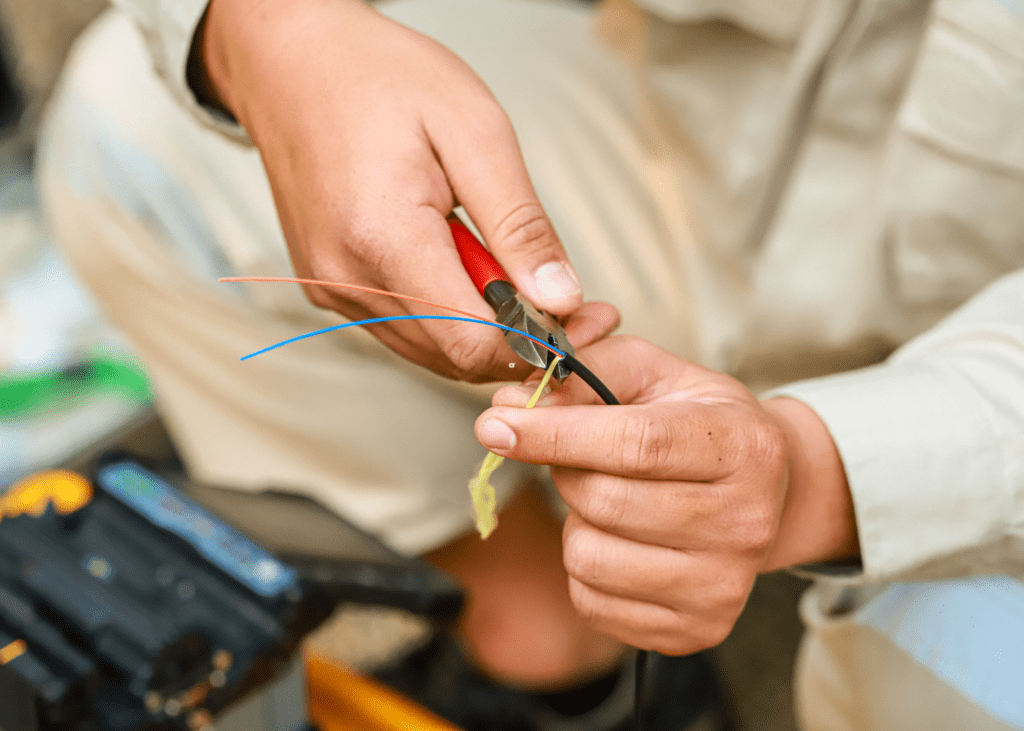 How to Splice Wires For DIY Projects Around Your Home - ManMadeDIY