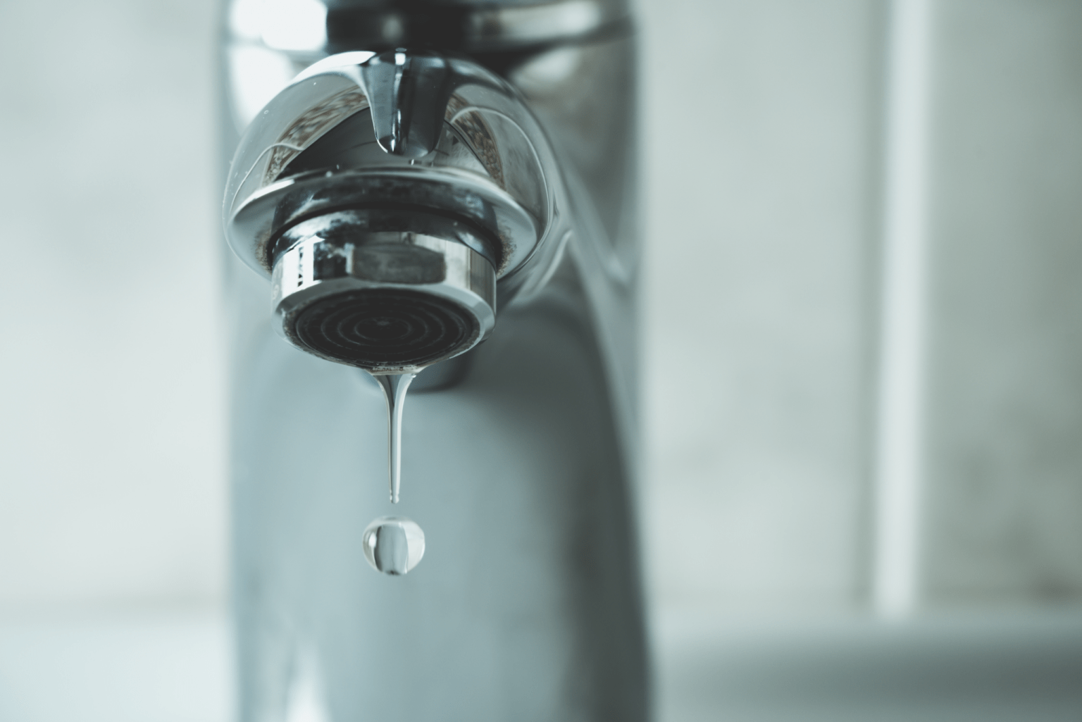 Why You’re Using the Wrong Winter Faucet Drip Method - ManMadeDIY