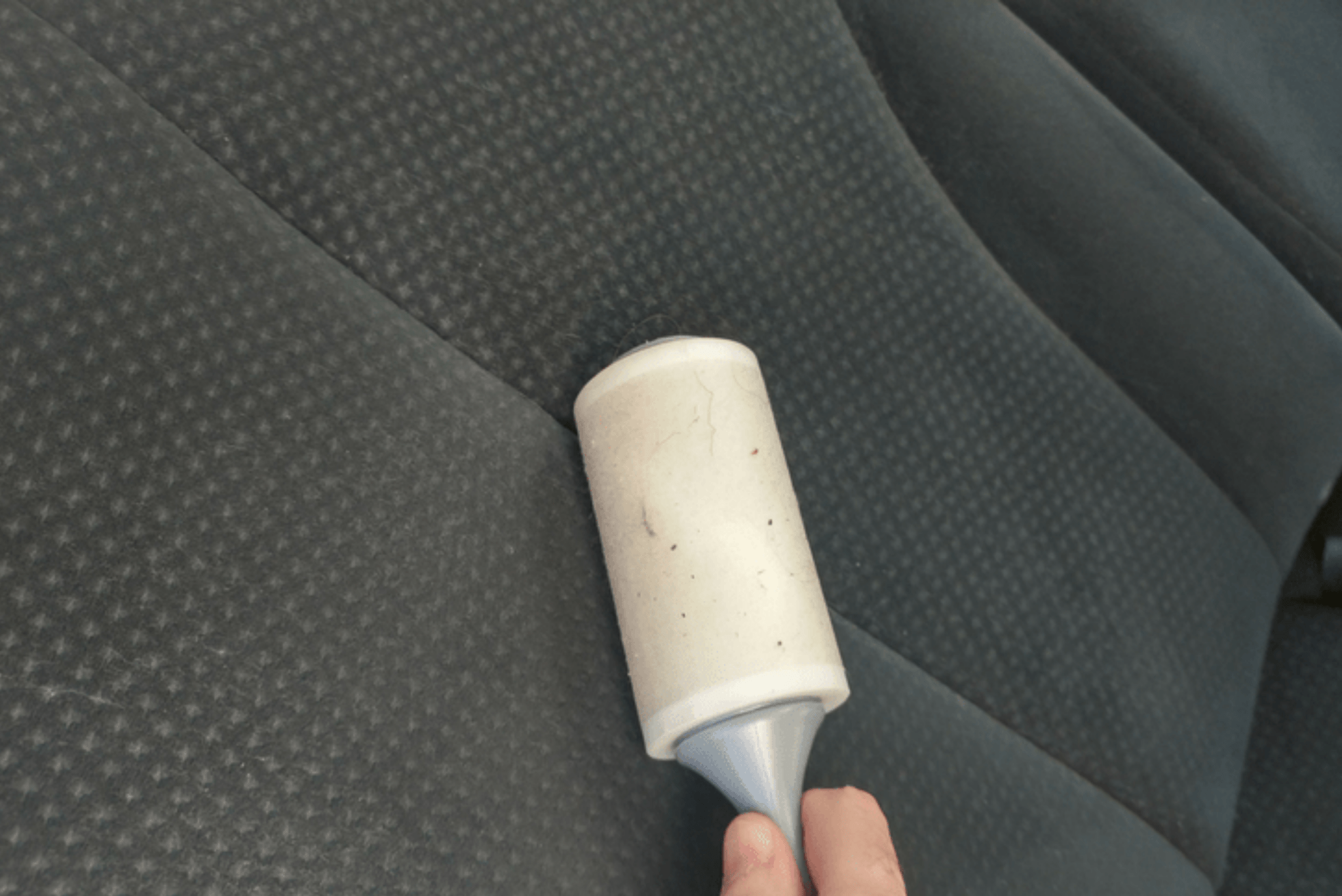 Clever Lint Roller Tricks You’ll Be Using Every Day - ManMadeDIY